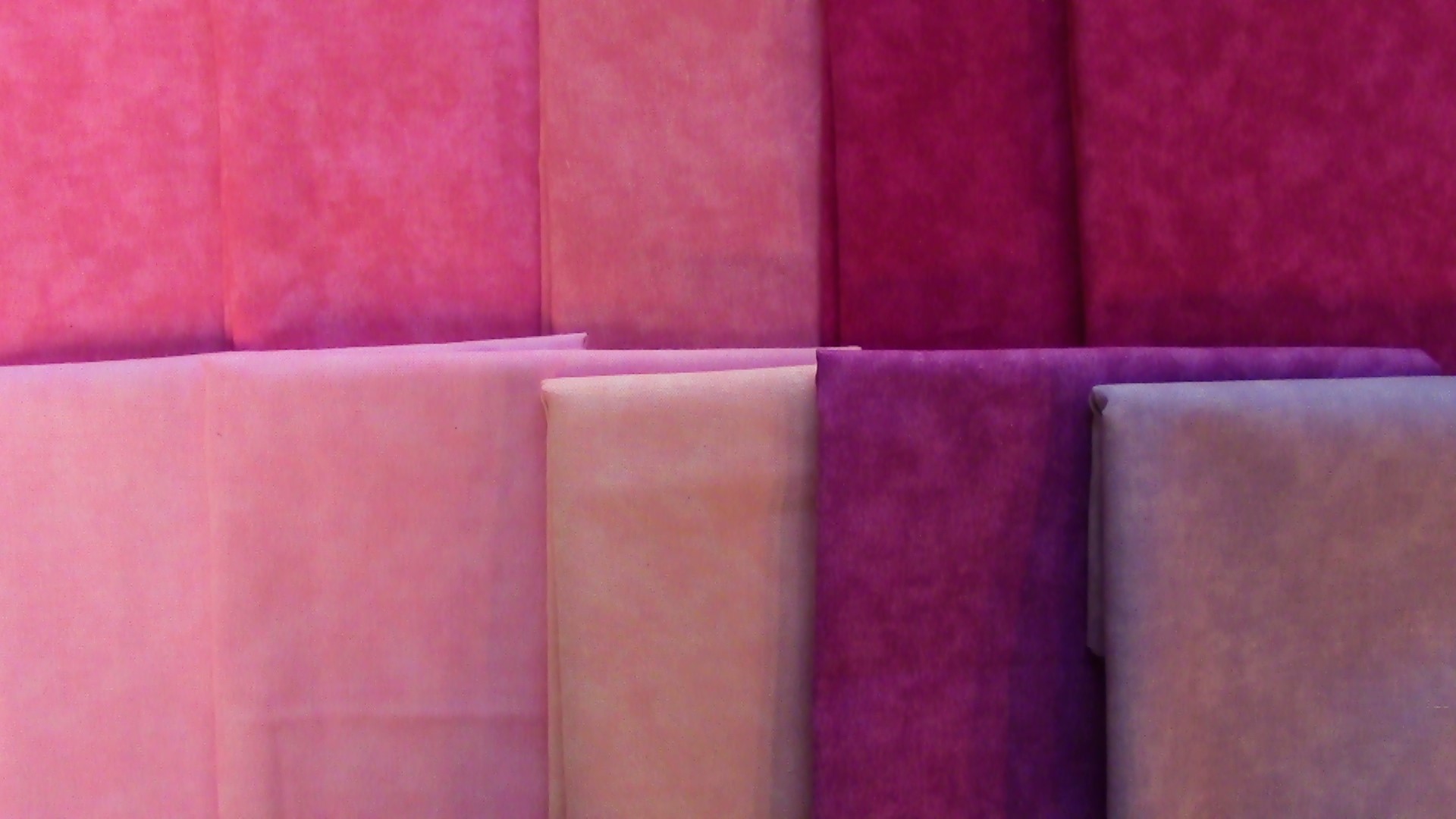 100 Rotary Cut 5″ Squares – 46 Colors of Mottled Blenders (1946 ...