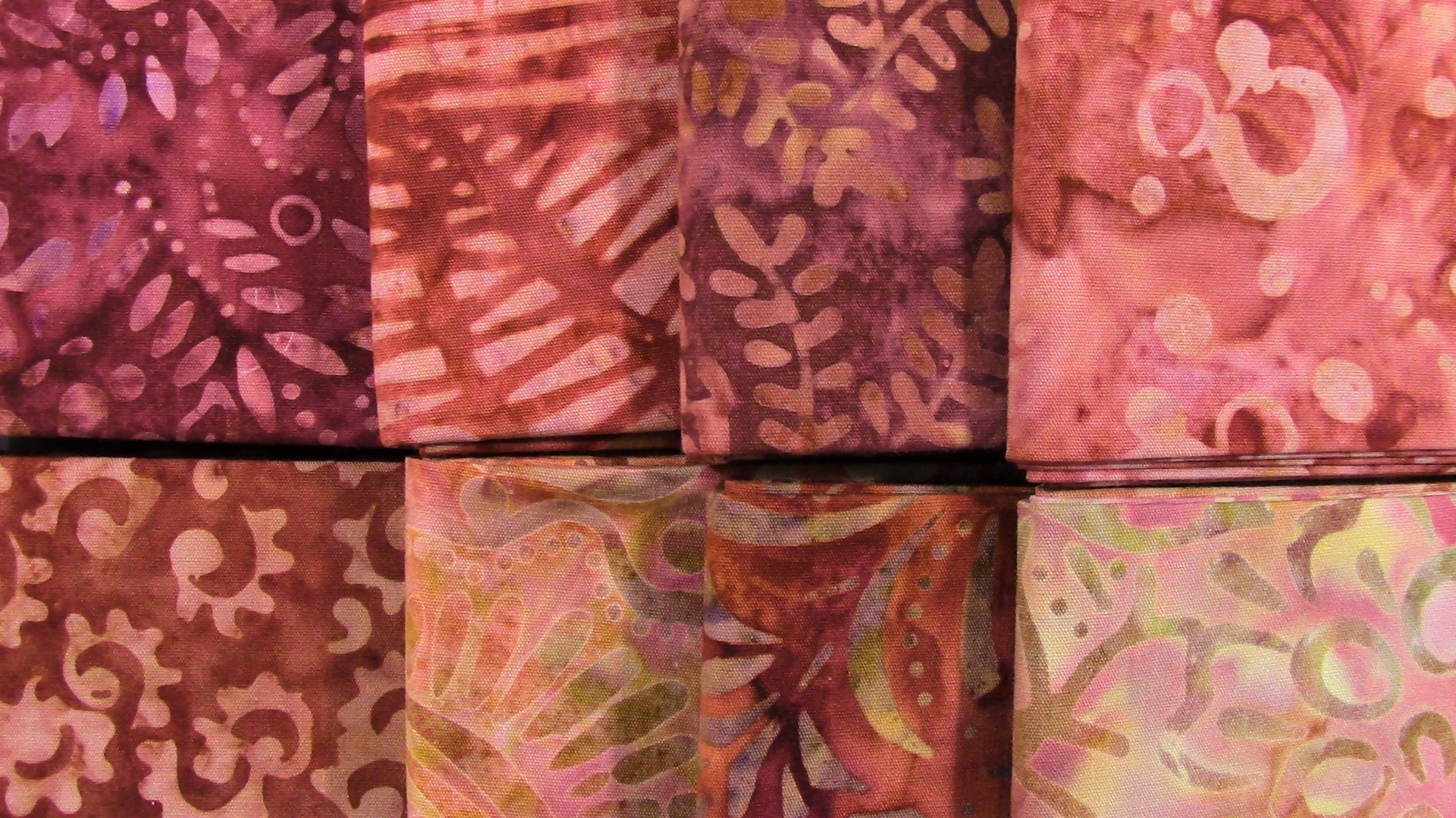 8 Fat Quarters – Batik Terracotta (3915) « Darlene Michaud