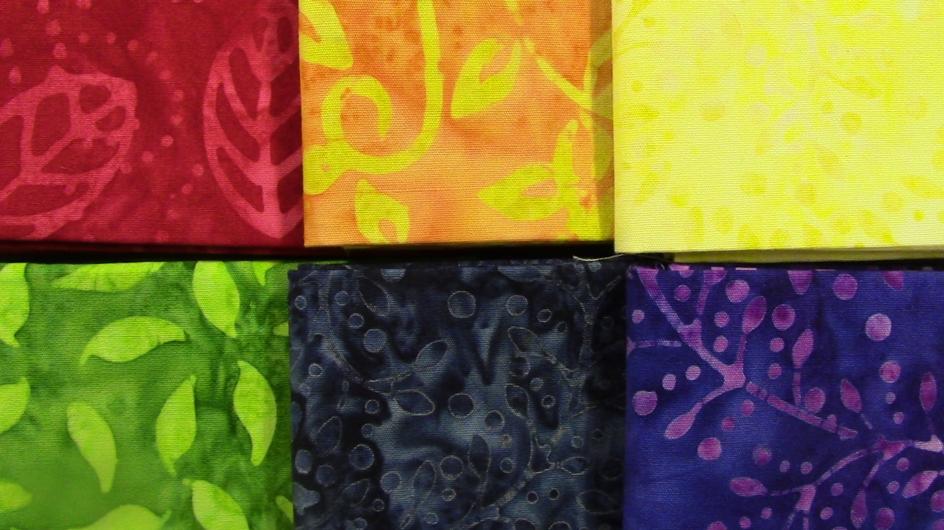 6 Fat Quarters – Batik Rainbow (4121) « Darlene Michaud