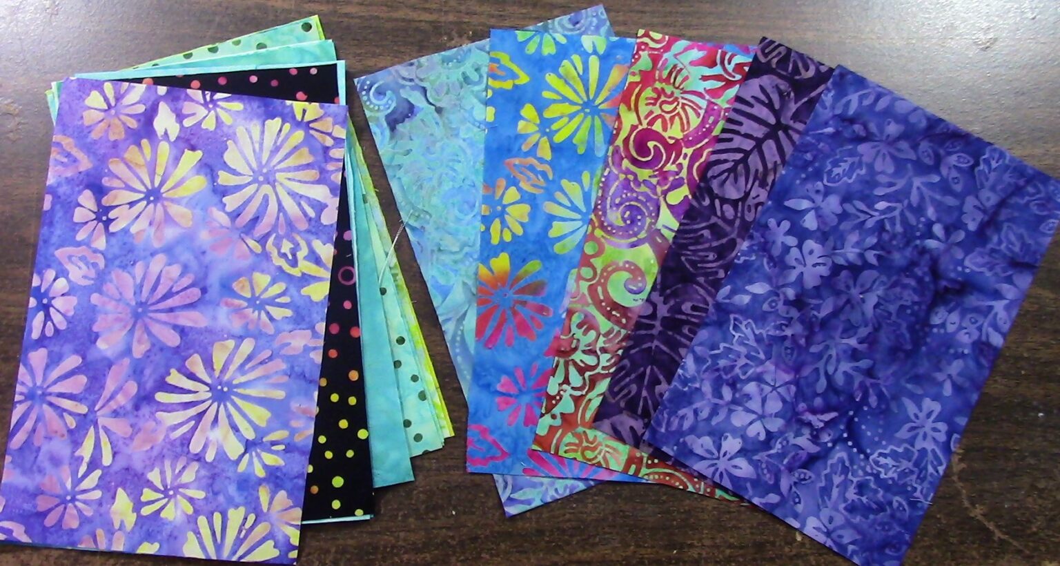 Batik Scrap Pack – 26 Pieces 5″ x 8″ (4261) « Darlene Michaud