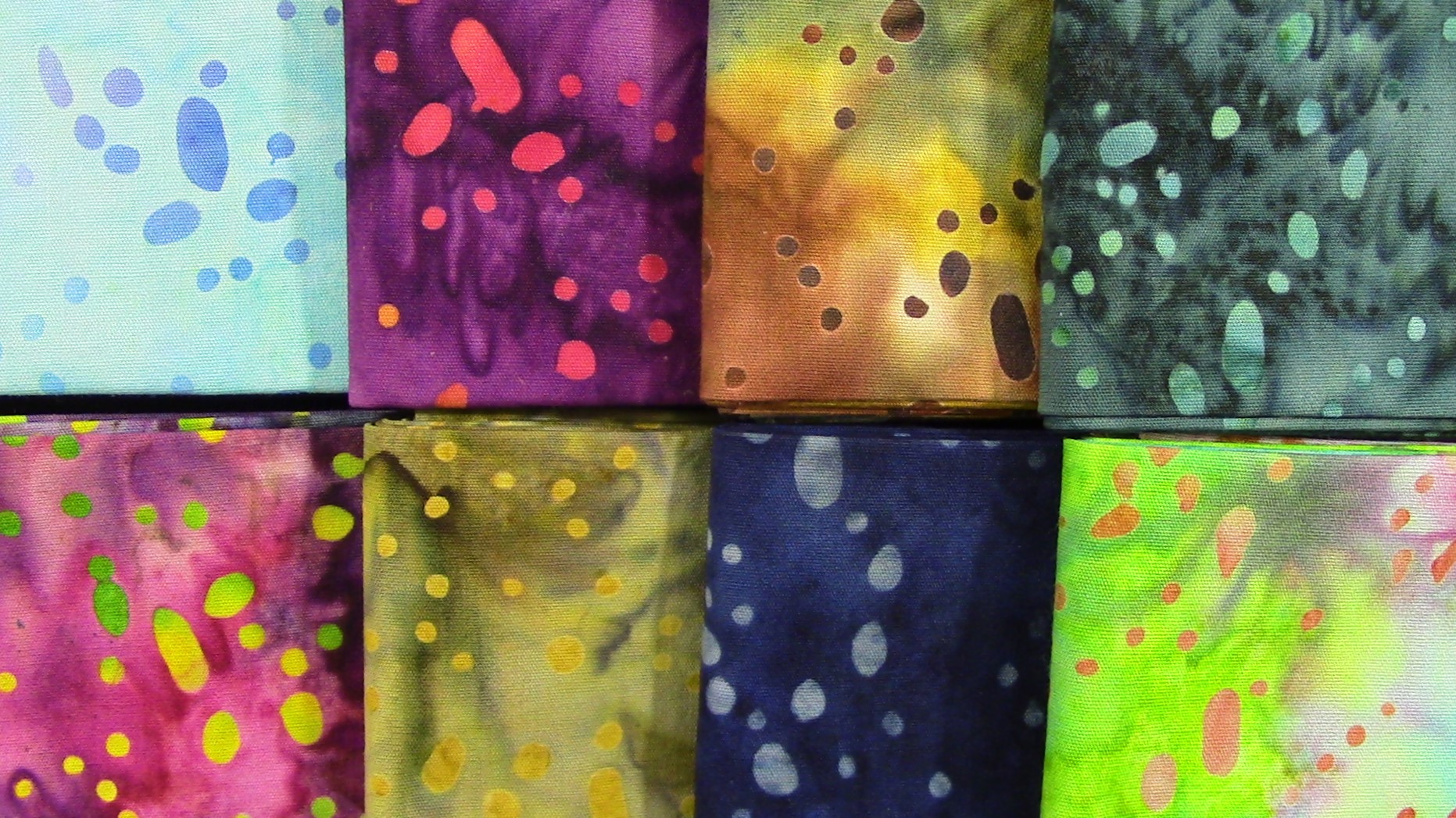 8 Fat Quarters – Batik Splatter (4509) « Darlene Michaud
