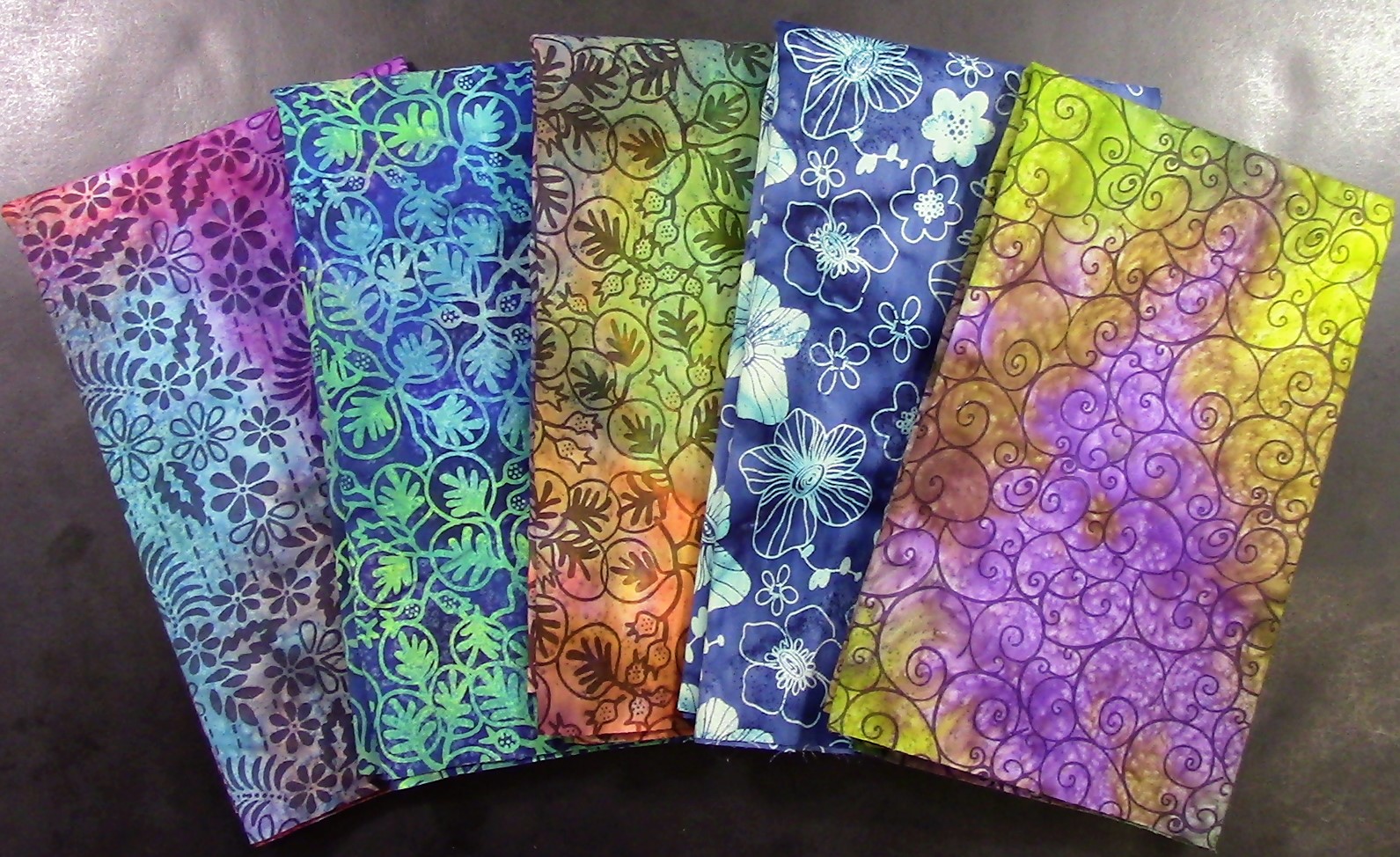 5 Half Yard Cuts – Batik Mix (4637) « Darlene Michaud