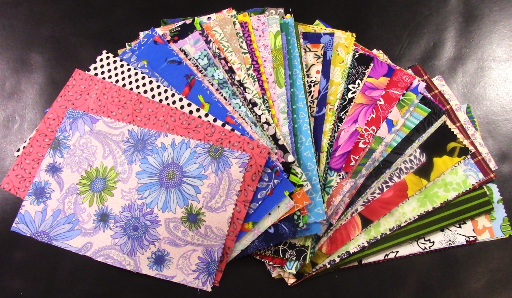 Classic Scrap Pack – 200 Pieces – Mixed Sizes – No Duplicates (5302 ...