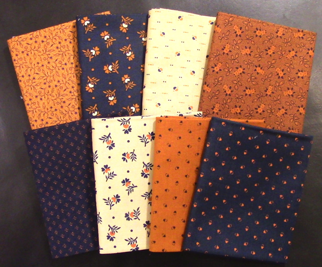 8 Fat Quarters – Indigo & Cheddar (5319) « Darlene Michaud