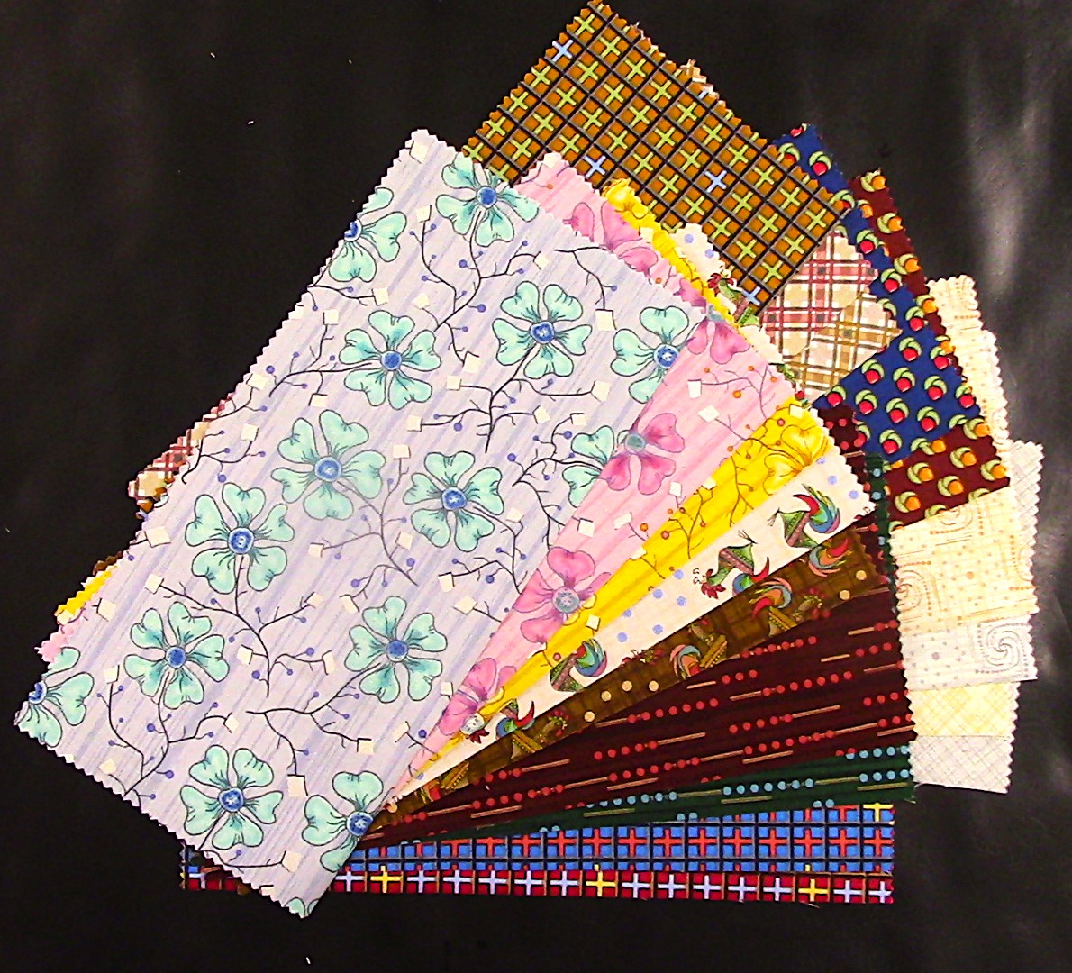 Half Cake Scrap Pack – 18 Pieces Cedar Chest (5555) « Darlene Michaud